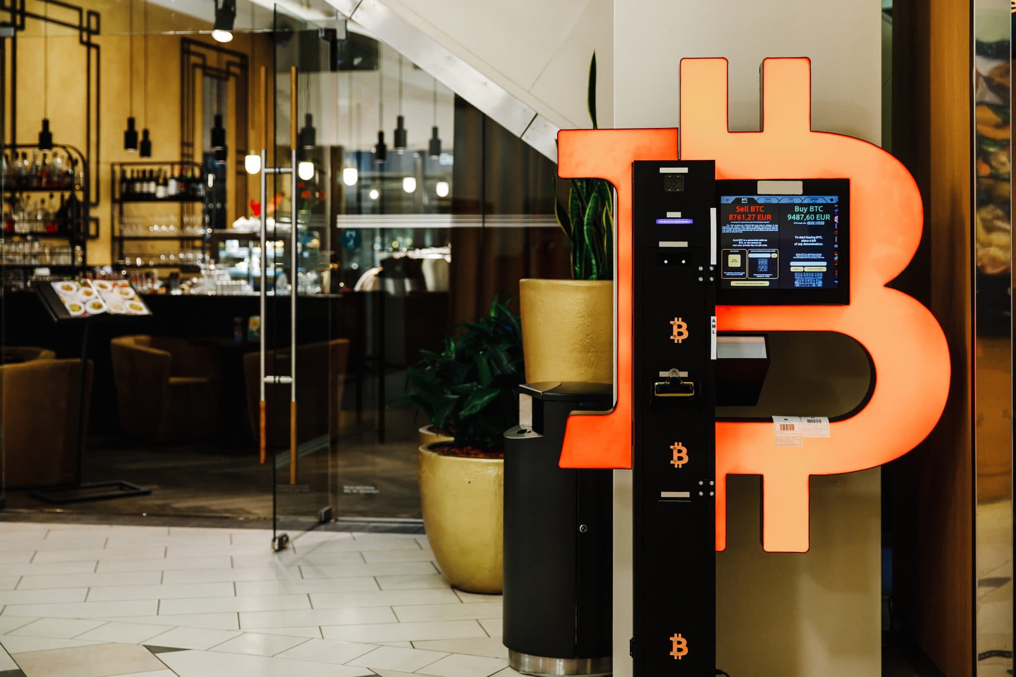 Jetzt auch mit BTC ATM: Hier steht das erste Bitcoin-Hotel Deutschlands