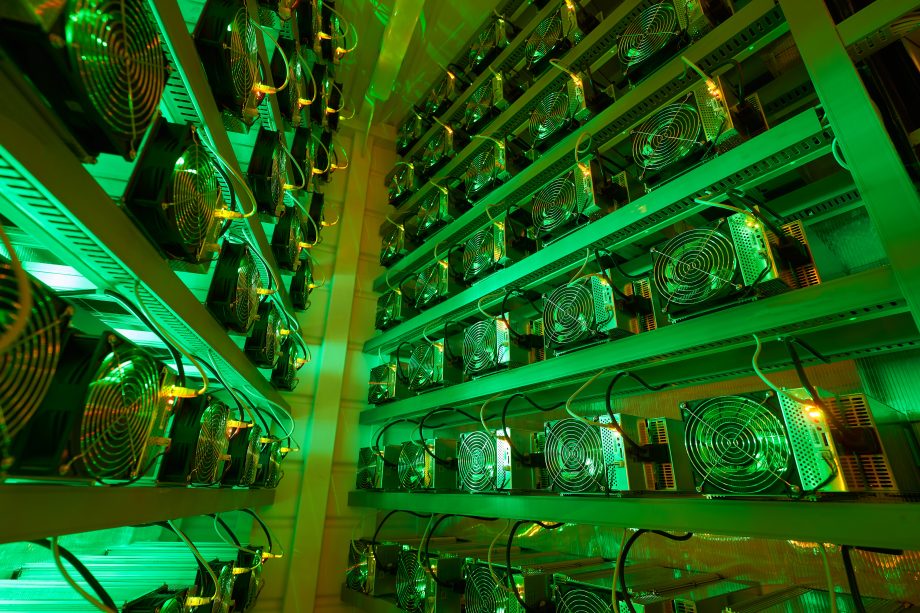Bitcoin Hashrate: Neues Allzeithoch bei 1,1 Zettahash pro Sekunde