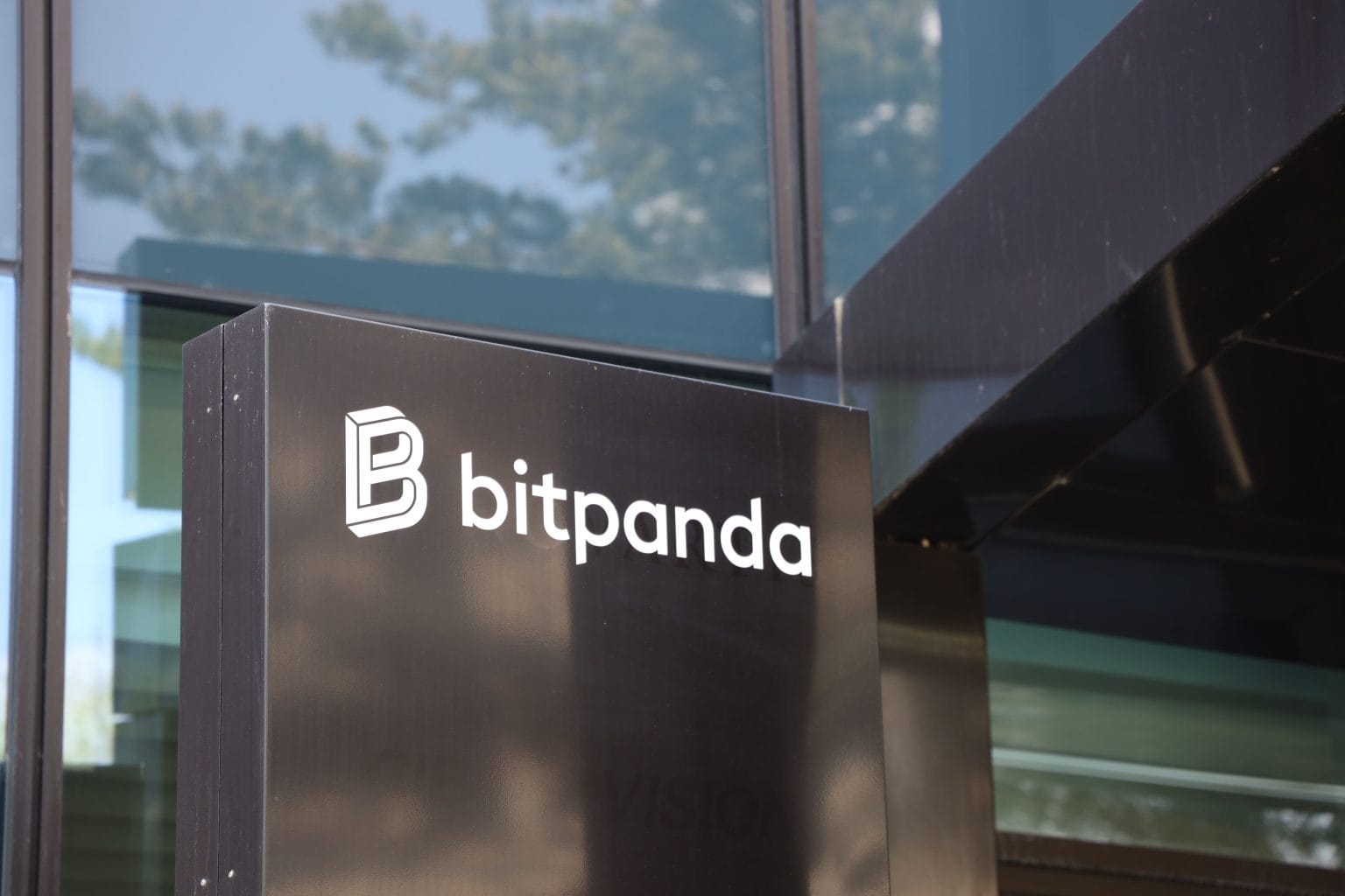 Angst vorm Finanzamt? Bitpanda führt Krypto-Steuern für dich ab